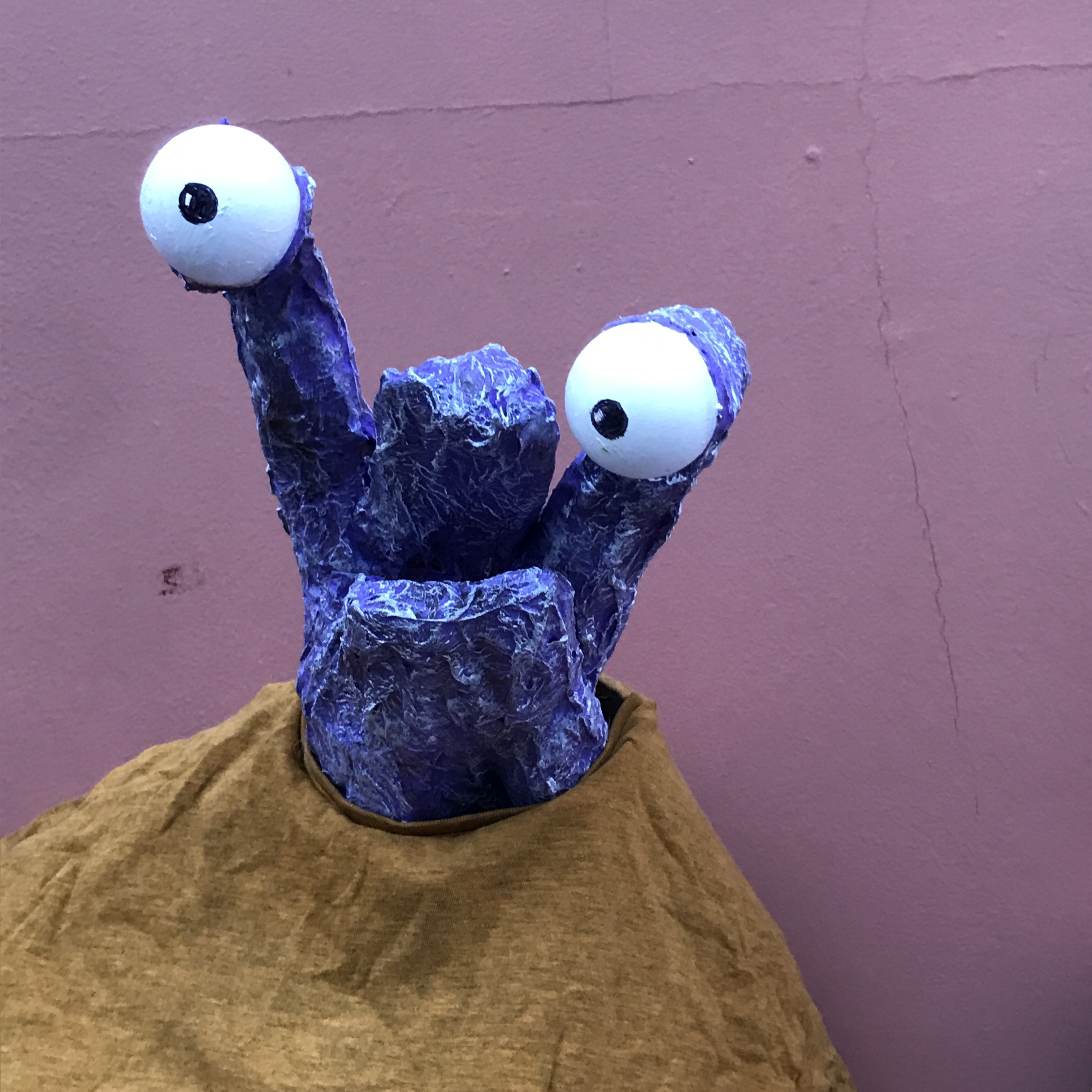 Sluggy Bug Eyes – Cabinet of Monsters